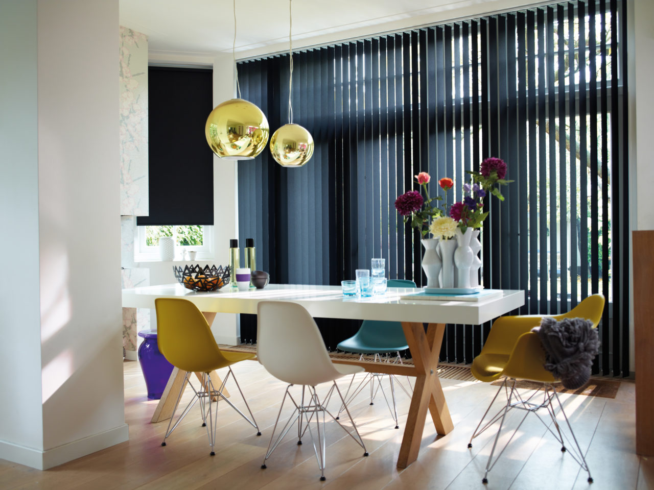 Choisir un store californien pour bureau - Monarch Agencement